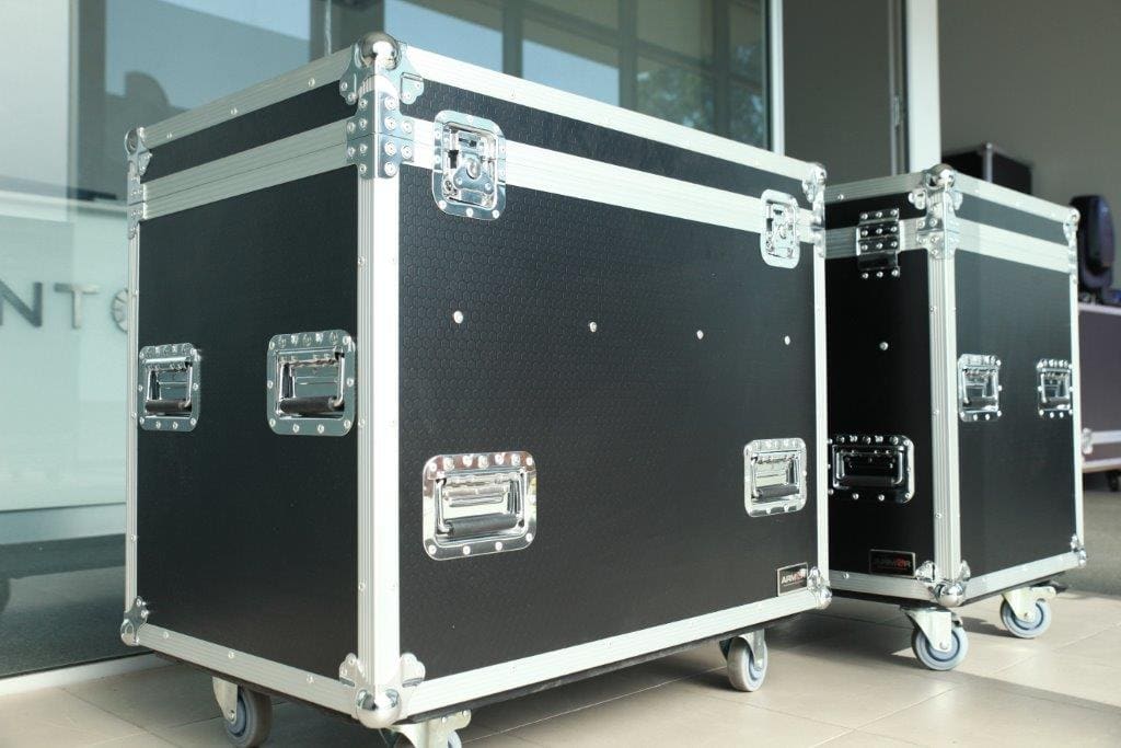 THE EAR'S CABLE PACKER ROAD CASE